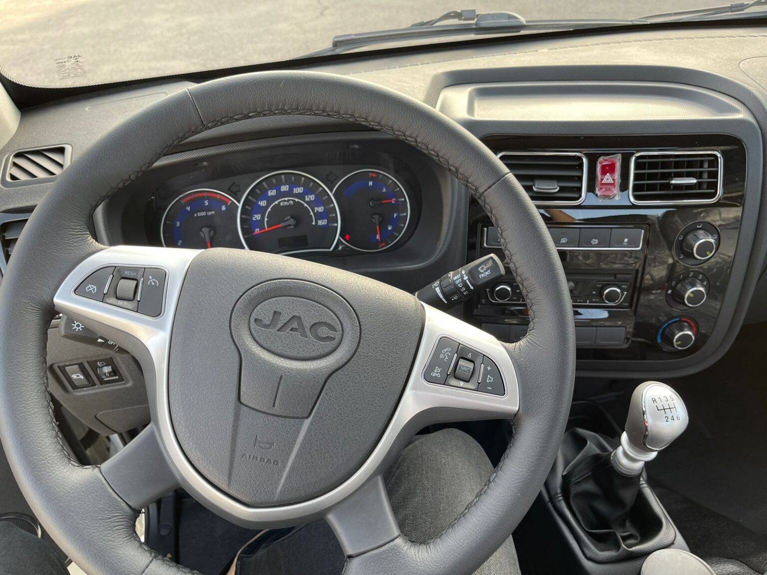 JAC N35 купить в Казахстане по низким ценам у официального дилера ...